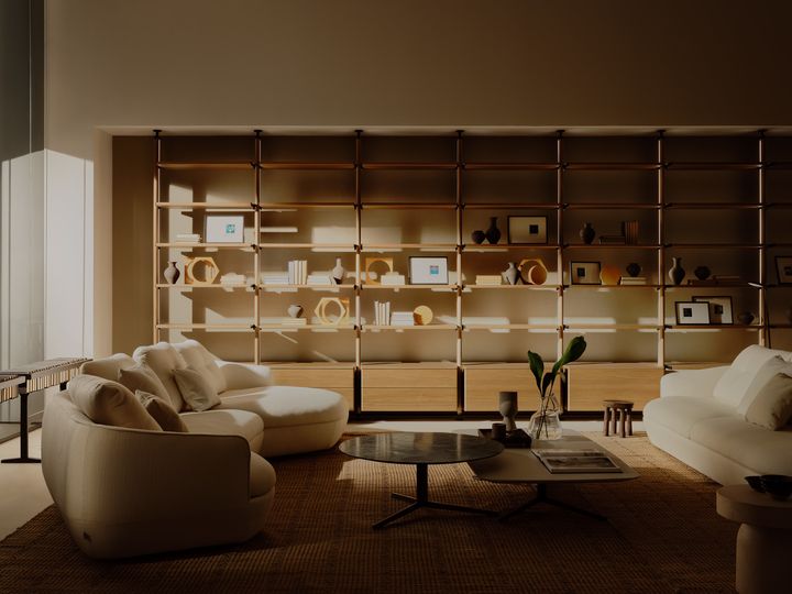 Mirea, is the new Lema modular sofa designed by Roberto Lazzeroni