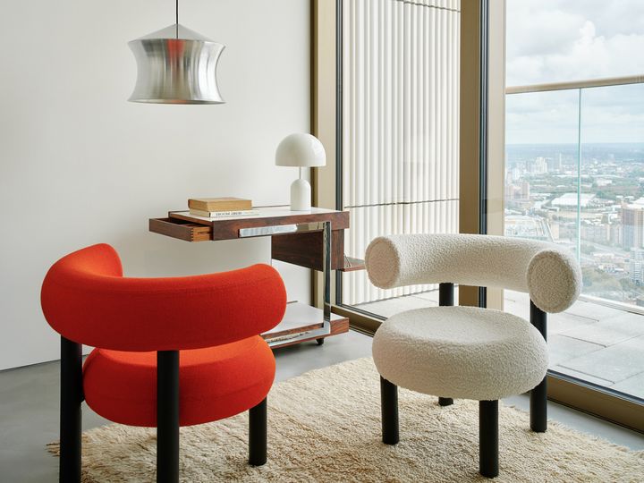 Tom Dixon dévoile une version allégée de ses chaises best-sellers FAT