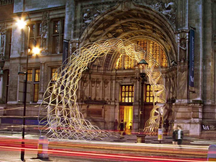 Al London Design Festival va in scena ‘Timber Wave’