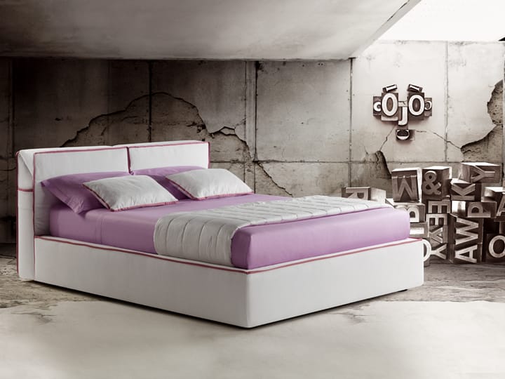 Guadalupe, the storage bed by Milano Bedding