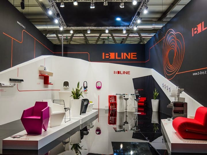 Lo stand futuristico di B-Line ai Saloni