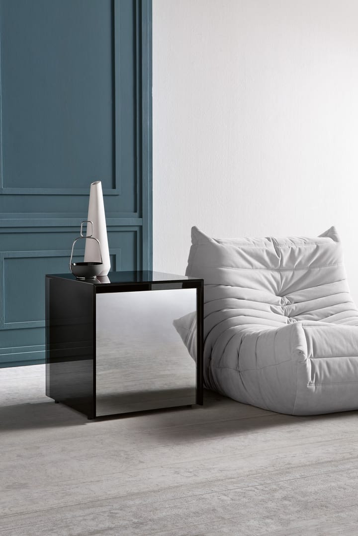 Three-dimensional, textured, transparent and opaque surfaces