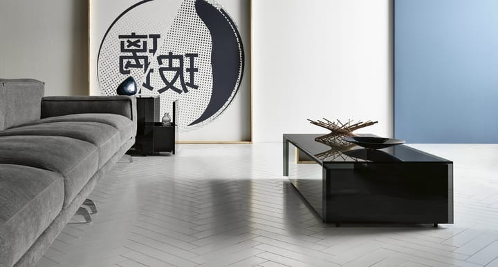 Three-dimensional, textured, transparent and opaque surfaces