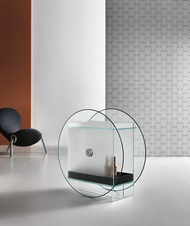 Three-dimensional, textured, transparent and opaque surfaces