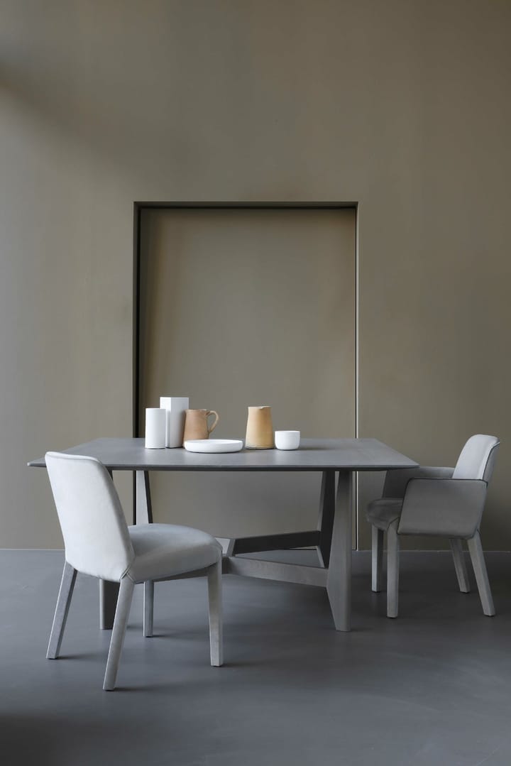 A love for natural materials, an extraordinary eye for detail