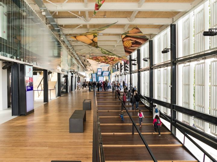 A sustainable and technological vertical farm