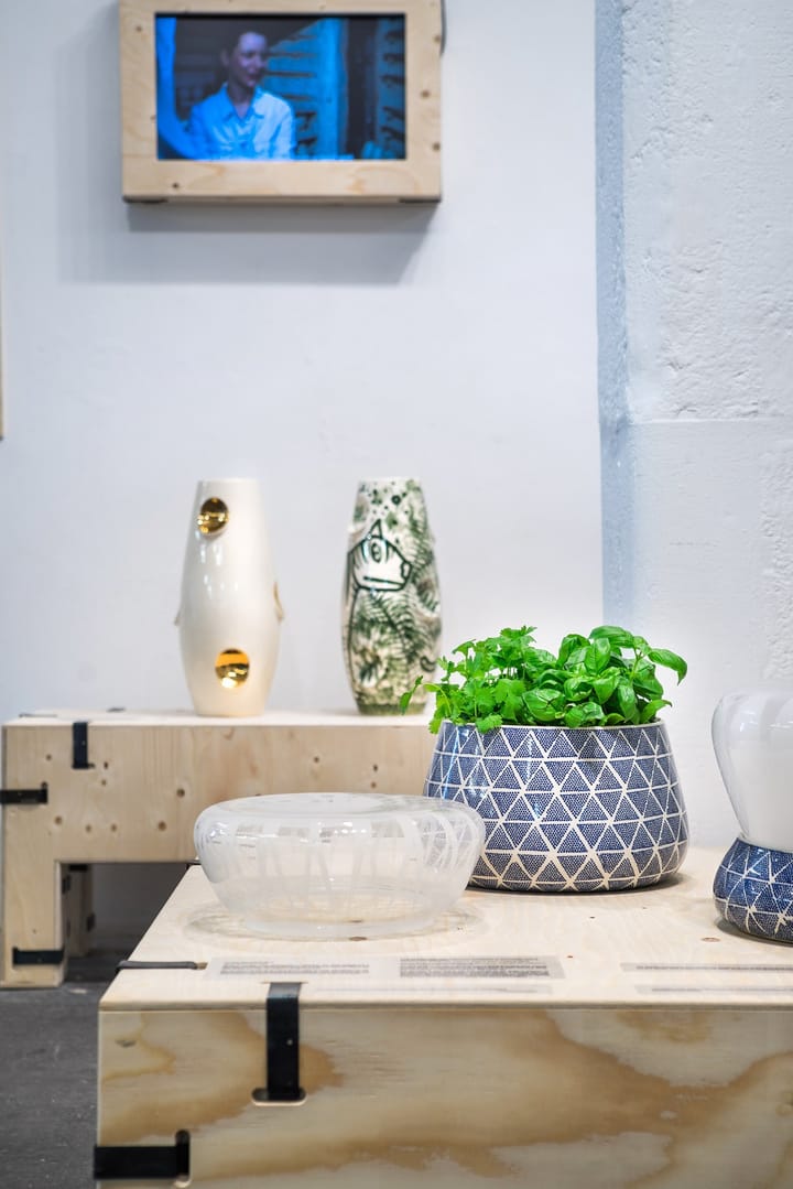 What Goes Behind… Contemporary Polish Ceramic Design