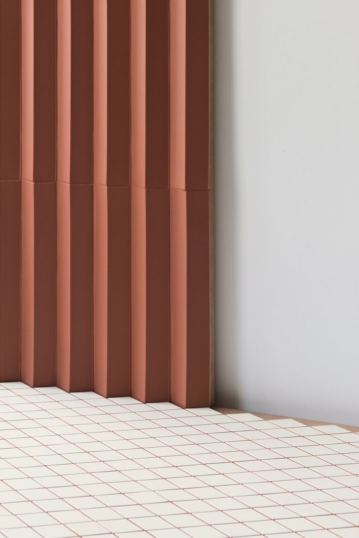 Rombini: an alphabet of shapes and colors