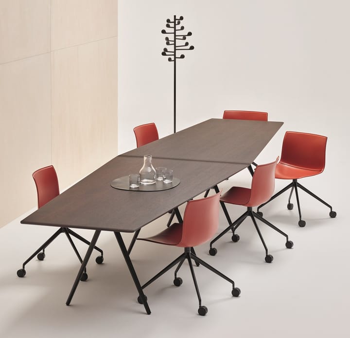 Arper. The pursuit of the essential