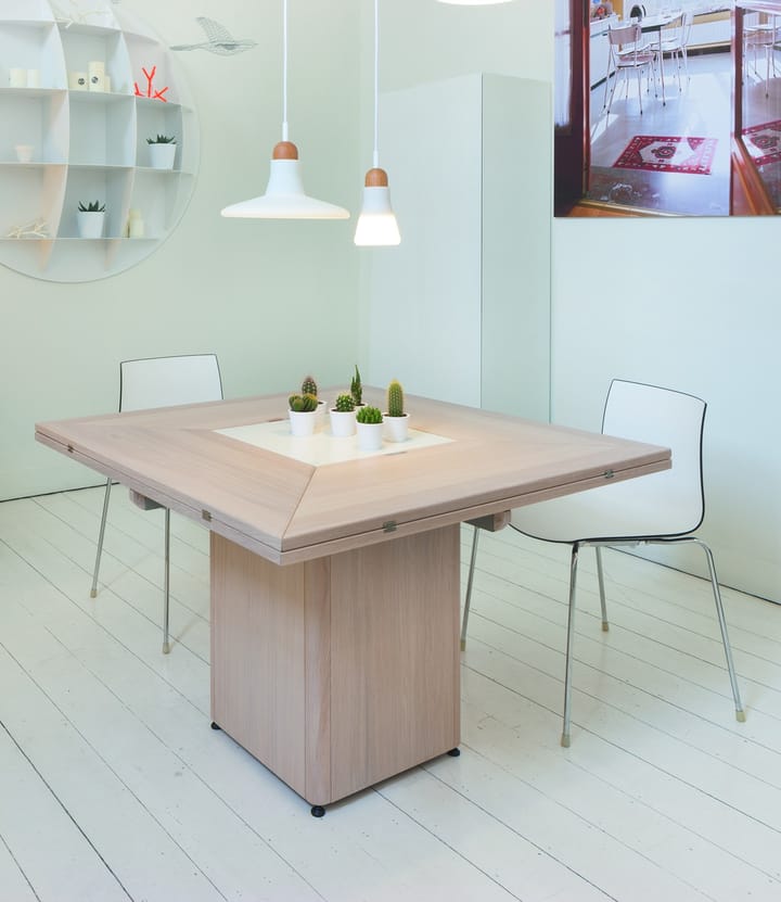 aMazing tables: the Fastest Opening Design Table in the World