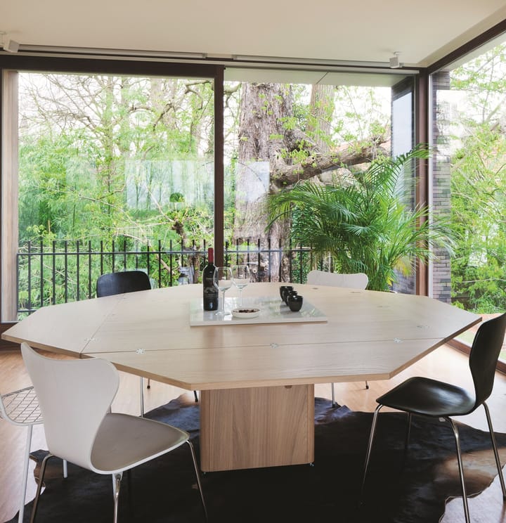 aMazing tables: the Fastest Opening Design Table in the World