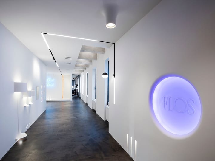 FLOS opens in Prague