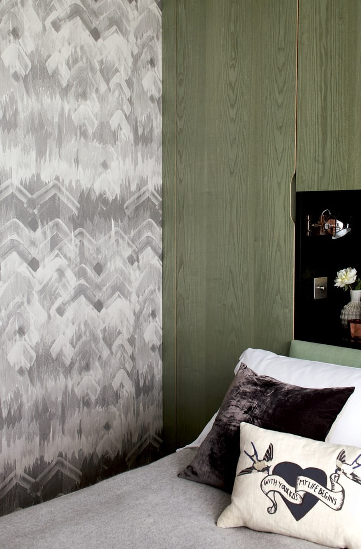 17 Patterns’ Debut Wallpaper Collection