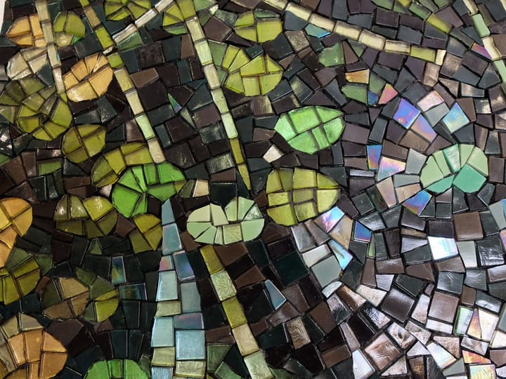 Shape your style: Mosaics as material for a project