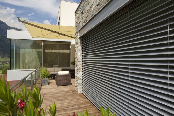 Frangisole AR 92 ECN di HELLA: design, funzionalità e scelta efficiente