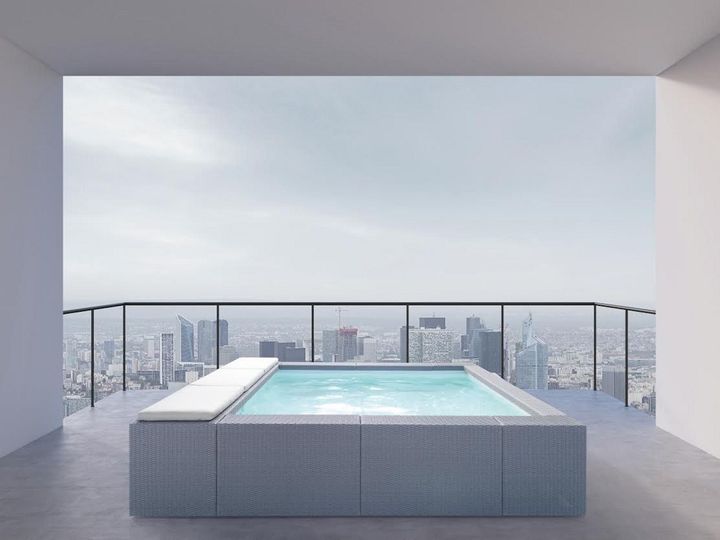La piscina arriva in terrazza