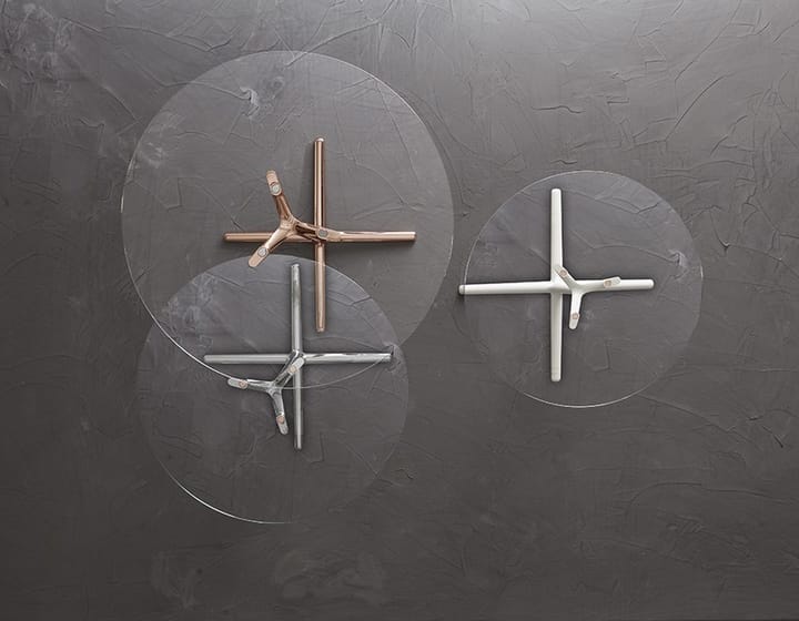 Tab. Balance experimentation with form and functionality