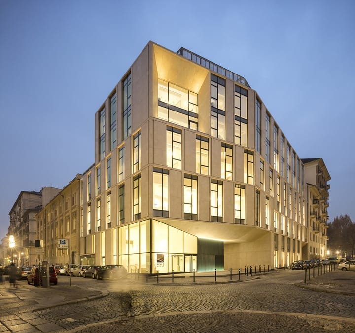 Cotto d’Este per i nuovi uffici del Gruppo Reale Mutua a Torino