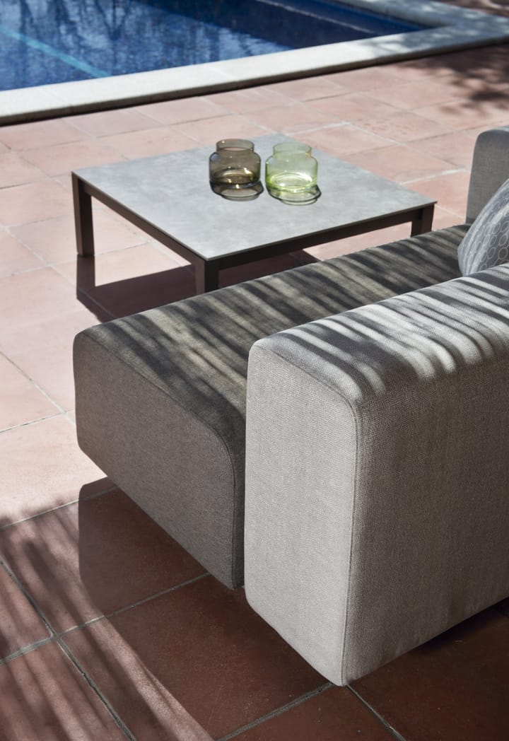 Remembering summer: Dorm by Calma