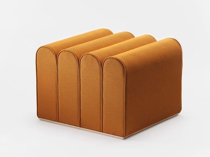 Arkad: soft arcs within a dynamic sculptural volume