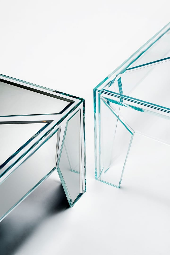 HYPERtable. A domestic architecture by Mario Bellini