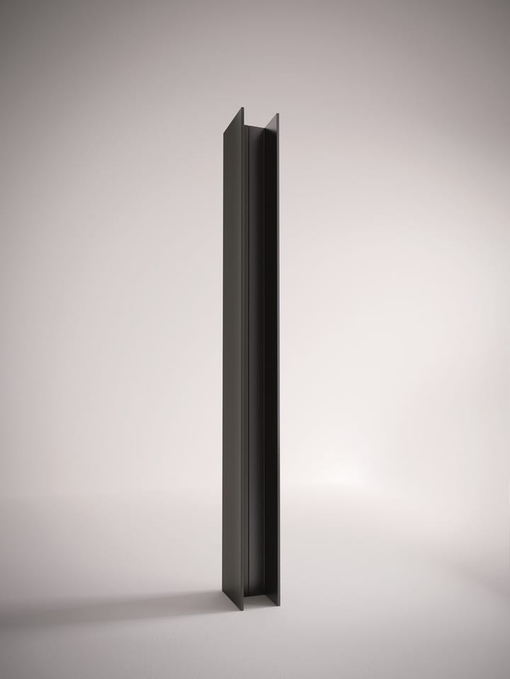 T Tower. Minimal shapes, metropolitan ambiances