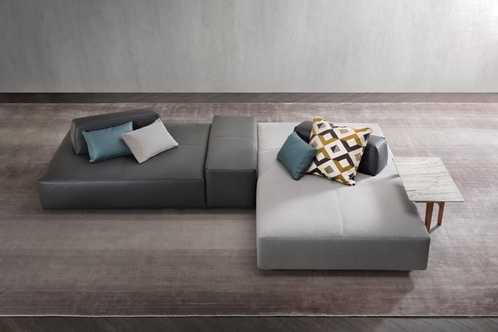 Flou. 40 Years of History Between Iconic Pieces and Novelties