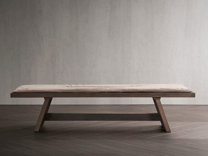 Flou. 40 Years of History Between Iconic Pieces and Novelties