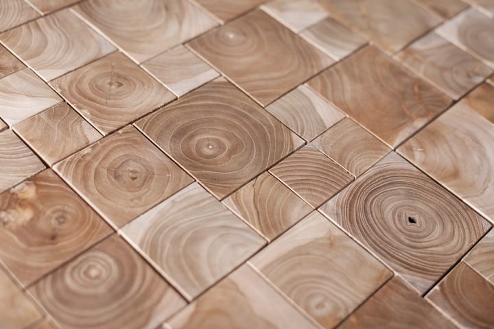 Decorate with Reclaimed Wood