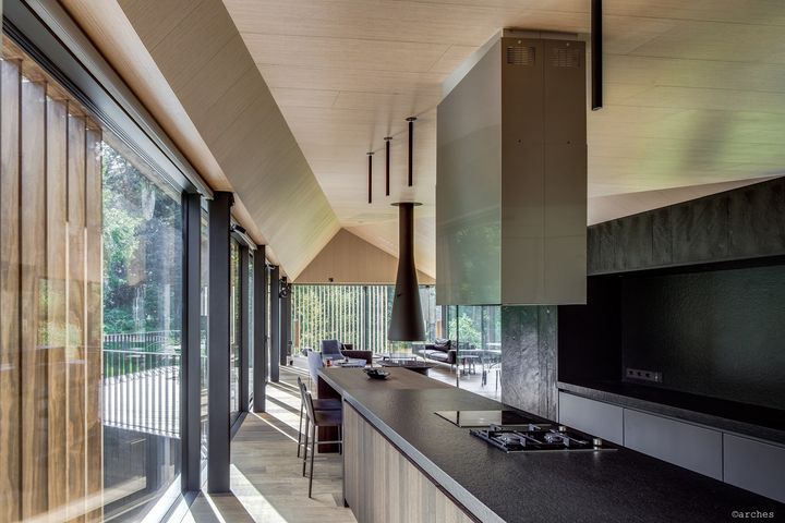 Valley Villa: Building in Nature