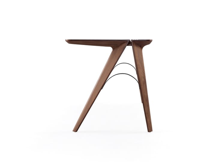 Wewood, from Paris to London