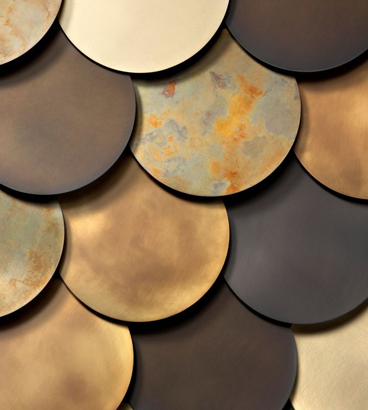 Metal total look for wall covering