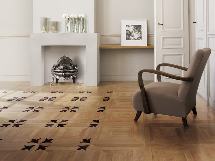 Designs, Geometries and Colours for Intarsia