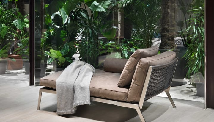 Warm Colors and Precious Materials: Flexform at IMM