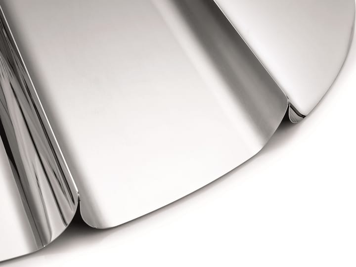 Riluc's Timeless Materials and Daring Designs