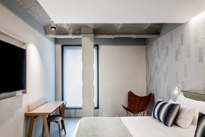 Vibia Brightens Hotel Bedrooms
