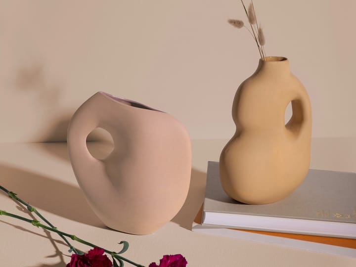 A Poetic Sense of Form and Bold Rounded Shapes