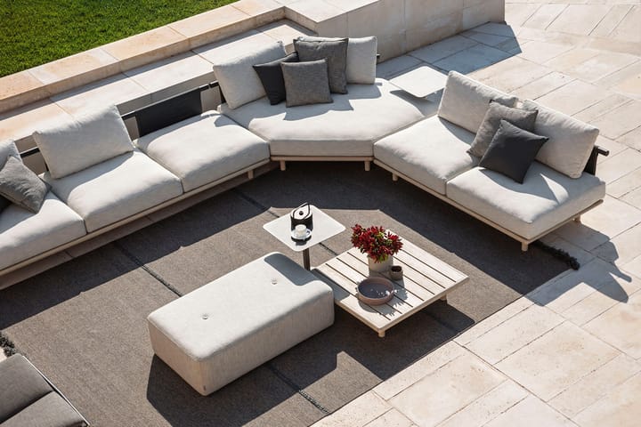 Outdoor Roda. Soft Shapes and Matching Materials