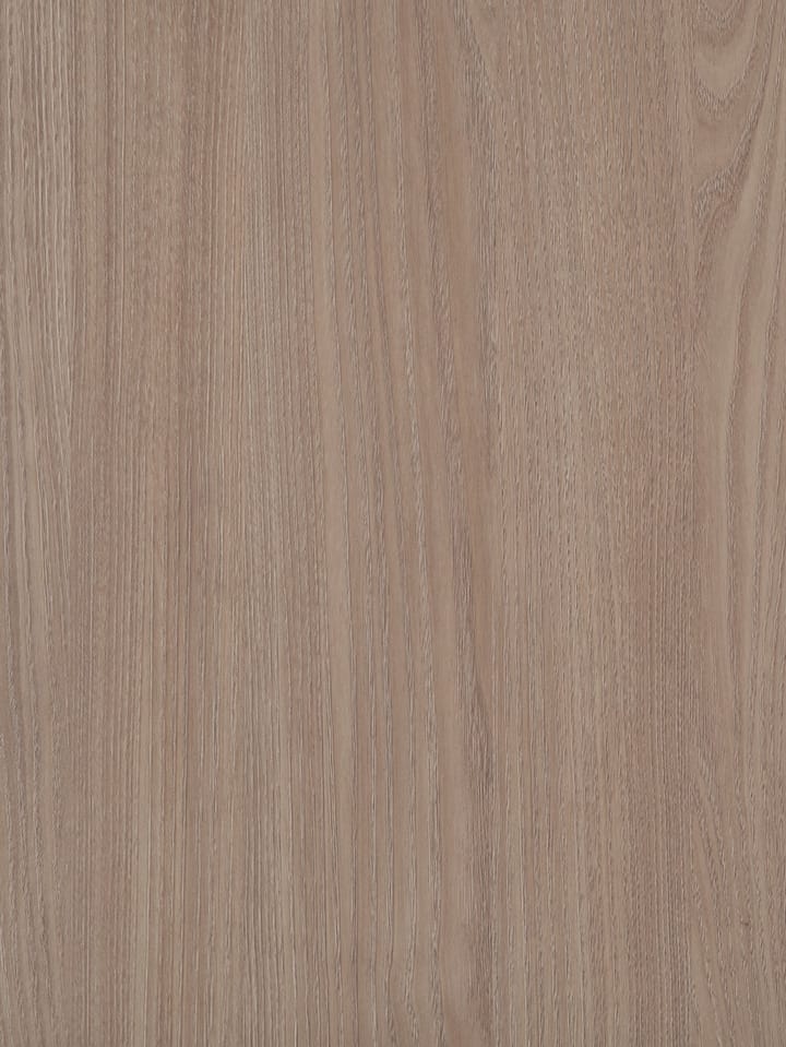 Cleaf Reinterprets the Chestnut Wood