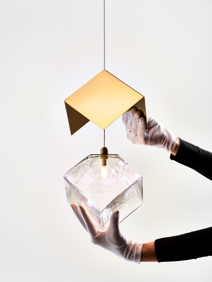 Crystal Lighting Objects Inspired by Minerals from the Earth’s Crust