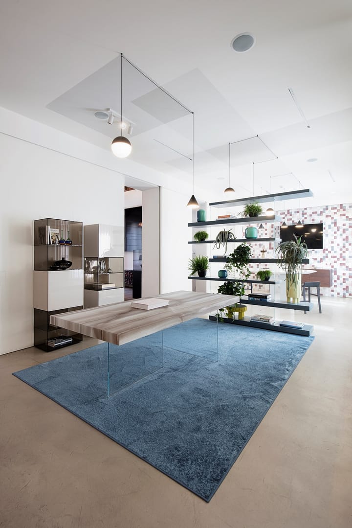 New Look for Casa Lago