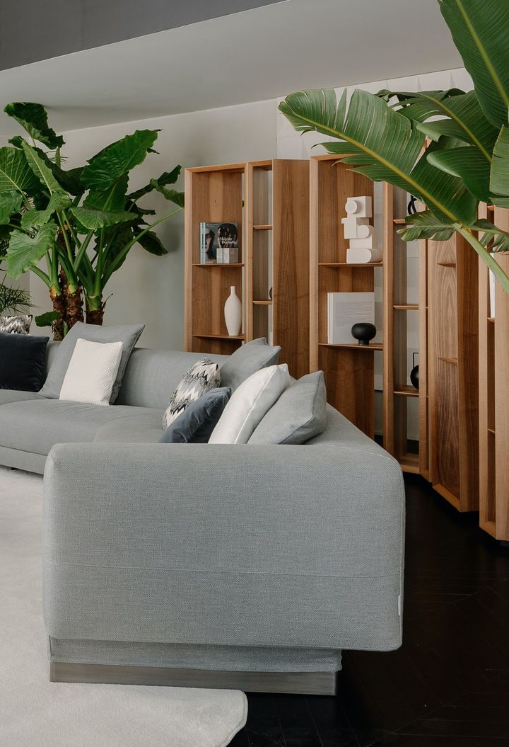Precious Finishes and Soft Shapes: the New Gallotti & Radice Furnishings