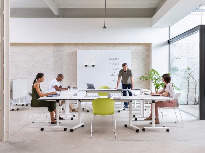 Foldable, Height-Adjustable and Mobile: It's Talent Table by Actiu