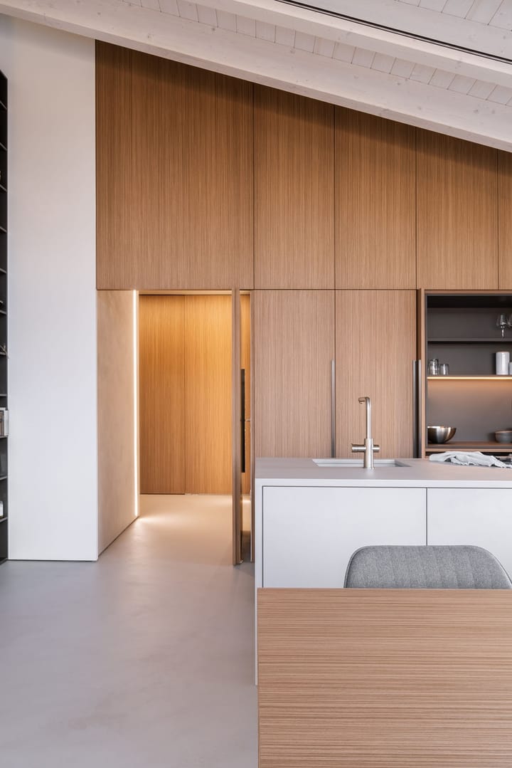 The track-Light system by Linea Light Group