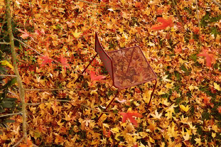 True Design outdoor furniture: chairs, sofas and tables inspired by nature