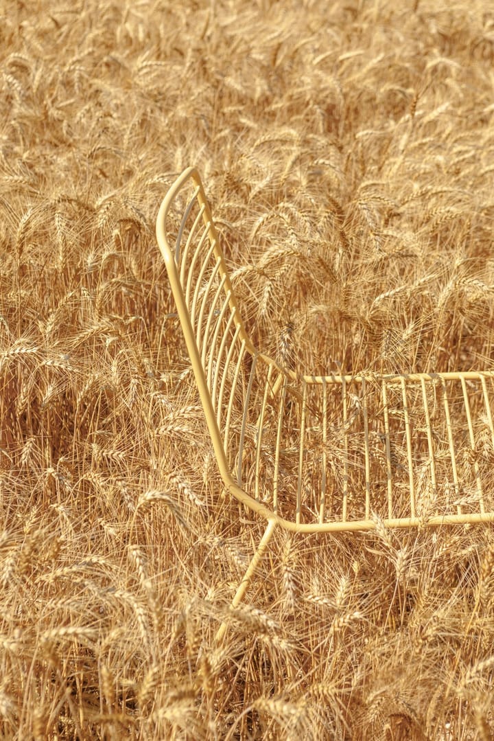 True Design outdoor furniture: chairs, sofas and tables inspired by nature