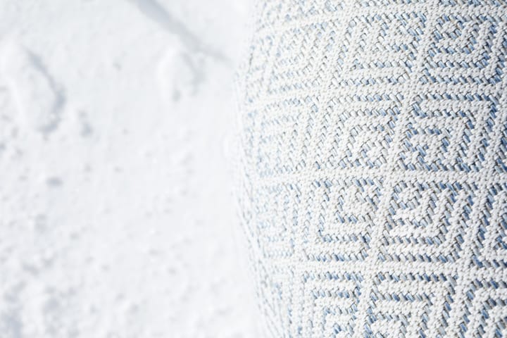 True Design outdoor furniture: chairs, sofas and tables inspired by nature