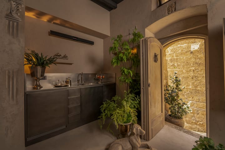 The Abimis wall kitchen in stainless steel for a residence in the Valle ...