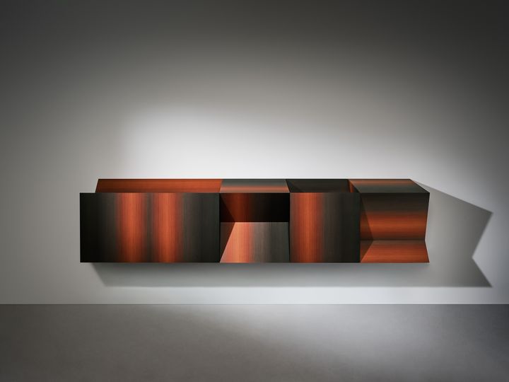 Il nuovo legno colorato ALPI firmato Konstantin Grcic