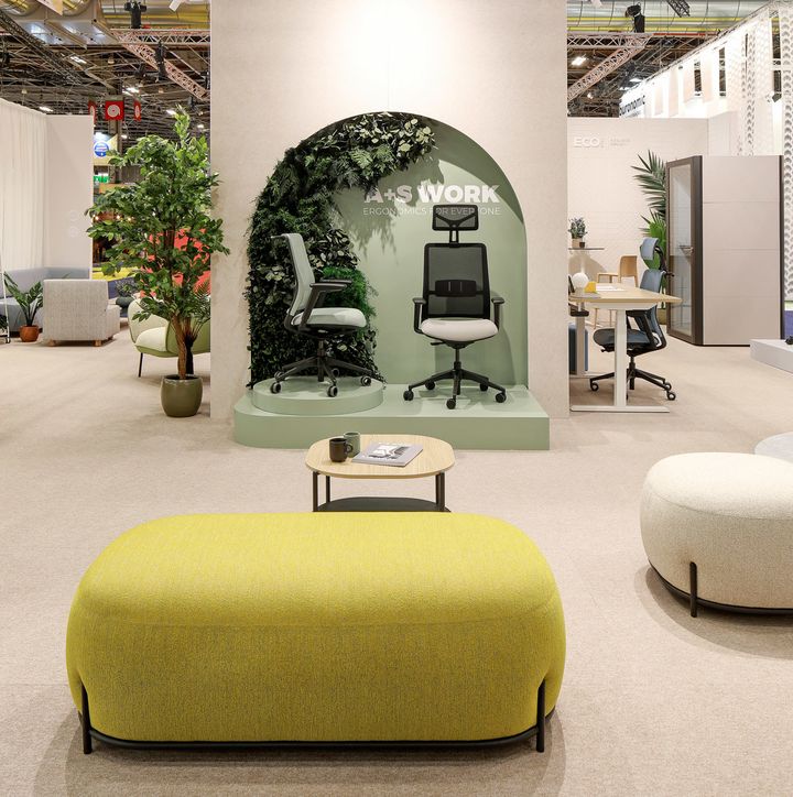 Neue hybride Büromöbel von Actiu auf Workspace Expo und in ...